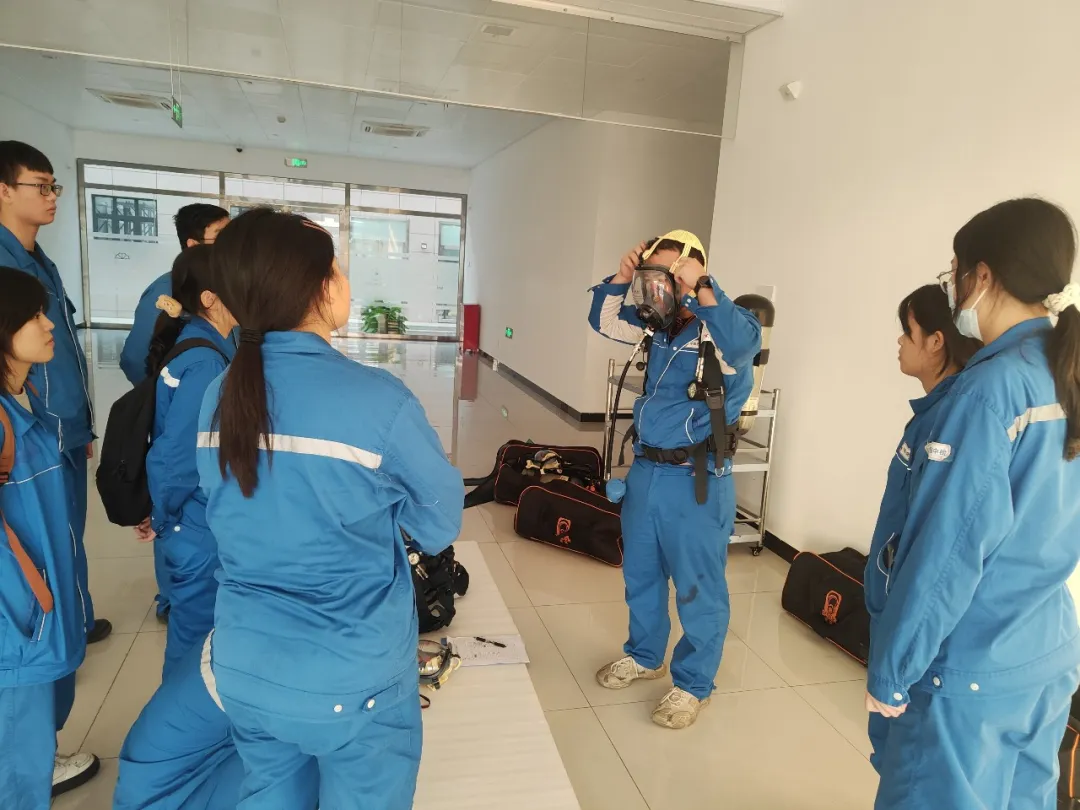 中国中检广西公司驻广西石化项目团队开展年底消防安全宣贯